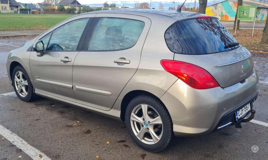 Brown Peugeot 308 2013 in Siauliai, with an engine capacity of 1.56 L and mileage of 369 thousand km for 4700 €, photo 5 on AUTOMOTO.COM.LV