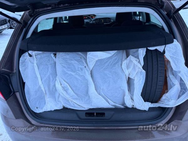 Brūns Peugeot 308 2014 Tallina, ar dzinēja tilpumu 1.60 L un nobraukumu 182 tūkst. km par 3990 €, foto 11 vietnē AUTOMOTO.COM.LV