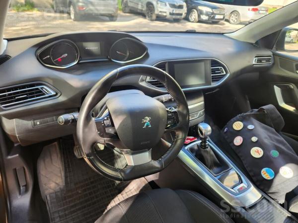 Brūns Peugeot 308 2014 Jelgava, ar dzinēja tilpumu 1.60 L un nobraukumu 212 tūkst. km par 4950 €, foto 9 vietnē AUTOMOTO.COM.LV