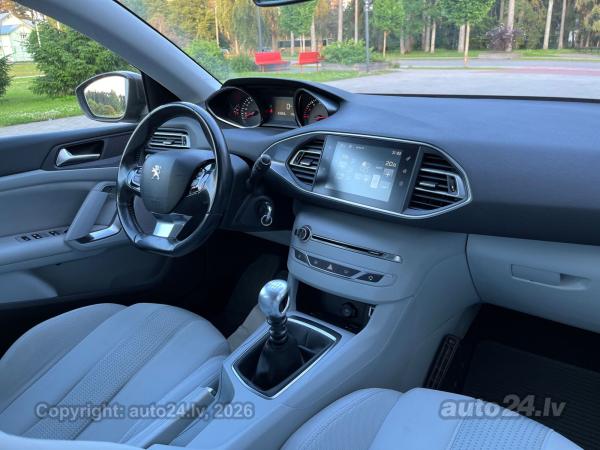 Brown Peugeot 308 2014 in Tallinn, with an engine capacity of 1.60 L and mileage of 0 thousand km for 4999 €, photo 7 on AUTOMOTO.COM.LV