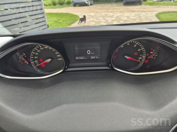 Brown Peugeot 308 2015 in Jelgava, with an engine capacity of 1.60 L and mileage of 51 thousand km for 8200 €, photo 9 on AUTOMOTO.COM.LV