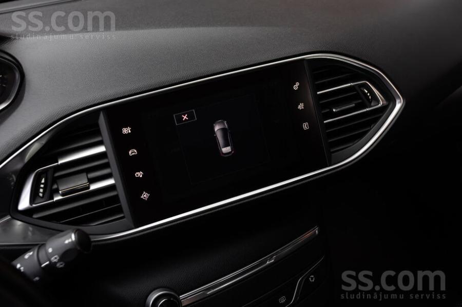 Brown Peugeot 308 2015 in Jelgava, with an engine capacity of 1.20 L and mileage of 0 thousand km for 6500 €, photo 22 on AUTOMOTO.COM.LV