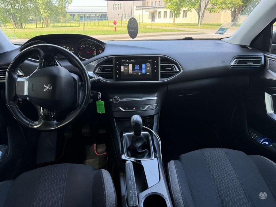 Brūns Peugeot 308 2015 Tauragė, ar dzinēja tilpumu 1.20 L un nobraukumu 145 tūkst. km par 4100 €, foto 10 vietnē AUTOMOTO.COM.LV