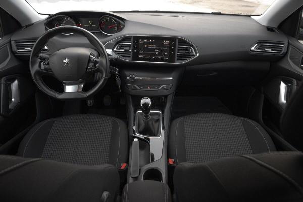 Brūns Peugeot 308 2019 Jelgava, ar dzinēja tilpumu 1.50 L un nobraukumu 31 tūkst. km par 10000 €, foto 9 vietnē AUTOMOTO.COM.LV