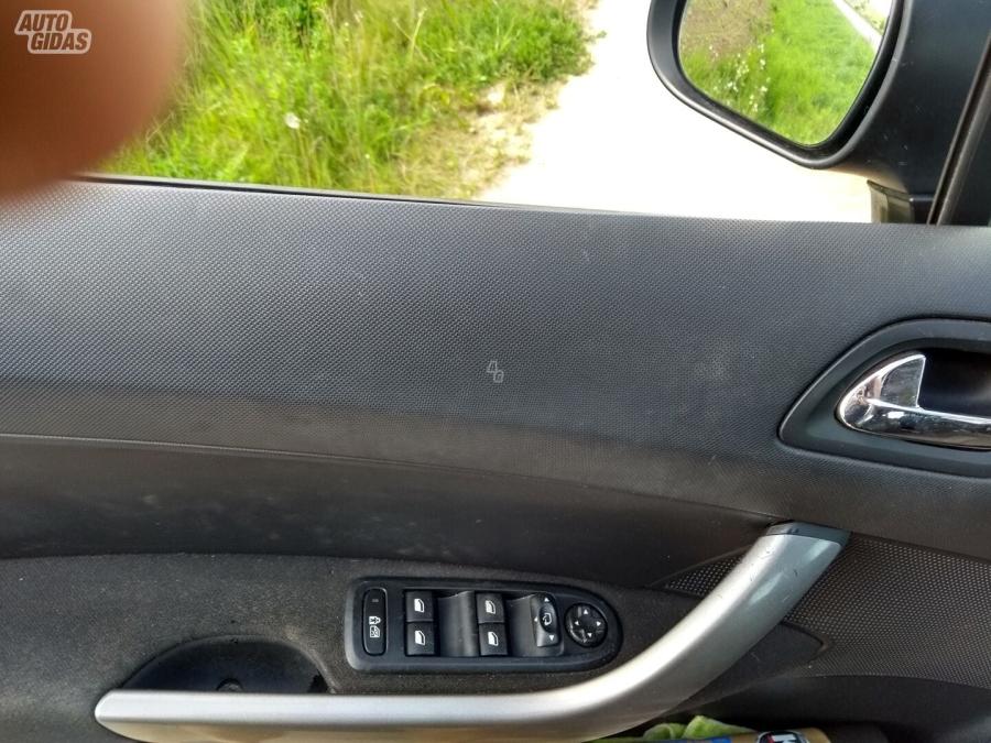 Brown Peugeot 308 2012 in Vilkaviskis, with an engine capacity of 1.60 L and mileage of 270 thousand km for 1950 €, photo 10 on AUTOMOTO.COM.LV