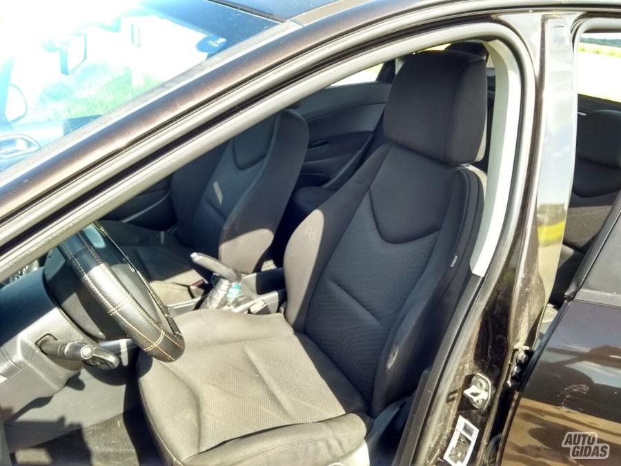Brown Peugeot 308 2012 in Vilkaviskis, with an engine capacity of 1.60 L and mileage of 270 thousand km for 1950 €, photo 12 on AUTOMOTO.COM.LV