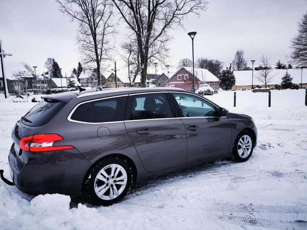 Brown Peugeot 308 2014 in Raseiniai, with an engine capacity of 1.60 L and mileage of 285 thousand km for 5399 €, photo 1 on AUTOMOTO.COM.LV