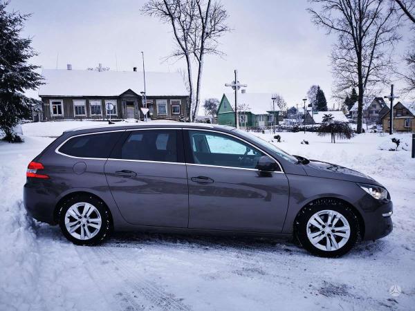Brown Peugeot 308 2014 in Raseiniai, with an engine capacity of 1.60 L and mileage of 285 thousand km for 5399 €, photo 2 on AUTOMOTO.COM.LV