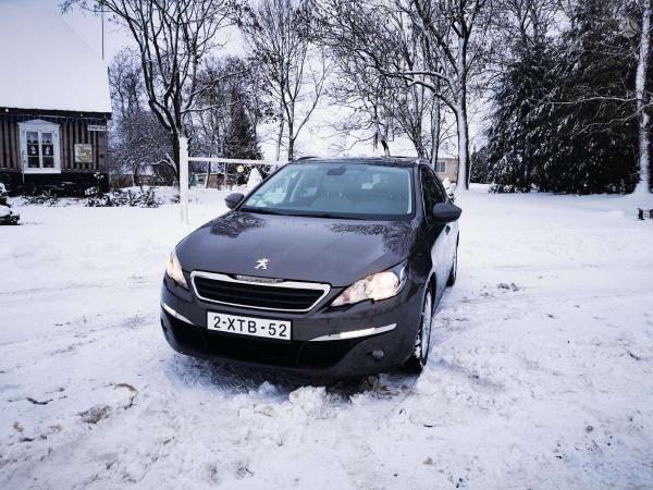 Brown Peugeot 308 2014 in Raseiniai, with an engine capacity of 1.60 L and mileage of 285 thousand km for 5399 €, photo 3 on AUTOMOTO.COM.LV