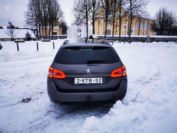 Brown Peugeot 308 2014 in Raseiniai, with an engine capacity of 1.60 L and mileage of 285 thousand km for 5399 €, photo 4 on AUTOMOTO.COM.LV