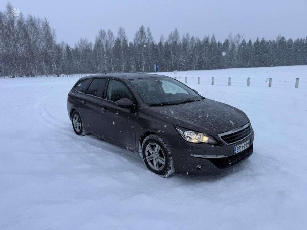 Brown Peugeot 308 2014 in Siauliai, with an engine capacity of 1.20 L and mileage of 21 thousand km for 3600 €, photo 2 on AUTOMOTO.COM.LV