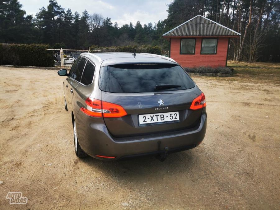 Brown Peugeot 308 2014 in Raseiniai, with an engine capacity of 1.60 L and mileage of 287 thousand km for 4750 €, photo 6 on AUTOMOTO.COM.LV