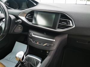 Brown Peugeot 308 2014 in Raseiniai, with an engine capacity of 1.60 L and mileage of 287 thousand km for 4750 €, photo 15 on AUTOMOTO.COM.LV