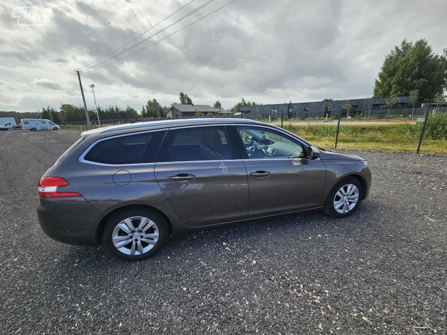 Brown Peugeot 308 2014 in Taurage, with an engine capacity of 1.60 L and mileage of 288 thousand km for 3999 €, photo 1 on AUTOMOTO.COM.LV