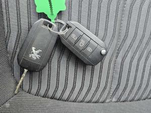 Коричневый Пежо 308 2014 в Каунас, объемом двигателя 1.56 л и пробегом 270 тыс. км за 4250 €, фото 11 на AUTOMOTO.COM.LV