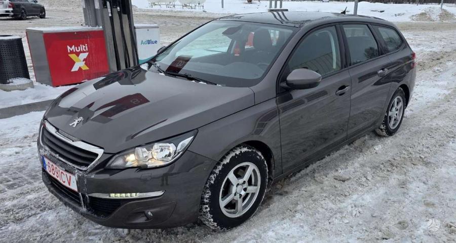 Brown Peugeot 308 2015 in Taurage, with an engine capacity of 1.20 L and mileage of 163 thousand km for 3800 €, photo 1 on AUTOMOTO.COM.LV