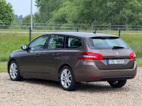 Brūns Peugeot 308 2015 Jelgava, ar dzinēja tilpumu 1.20 L un nobraukumu 151 tūkst. km par 5500 €, foto 4 vietnē AUTOMOTO.COM.LV