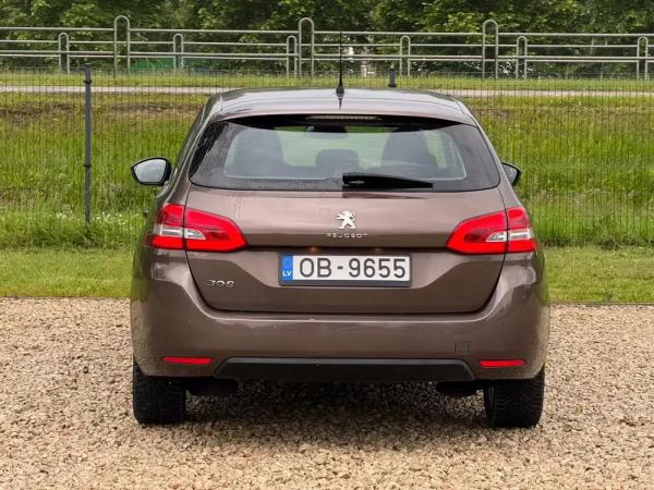 Brūns Peugeot 308 2015 Jelgava, ar dzinēja tilpumu 1.20 L un nobraukumu 151 tūkst. km par 5500 €, foto 5 vietnē AUTOMOTO.COM.LV