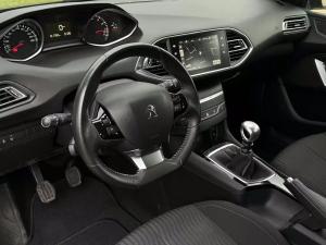 Brūns Peugeot 308 2015 Jelgava, ar dzinēja tilpumu 1.20 L un nobraukumu 151 tūkst. km par 5500 €, foto 9 vietnē AUTOMOTO.COM.LV