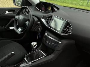 Brūns Peugeot 308 2015 Jelgava, ar dzinēja tilpumu 1.20 L un nobraukumu 151 tūkst. km par 5500 €, foto 14 vietnē AUTOMOTO.COM.LV