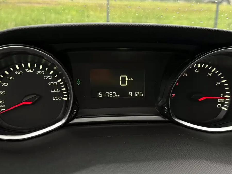 Brūns Peugeot 308 2015 Jelgava, ar dzinēja tilpumu 1.20 L un nobraukumu 151 tūkst. km par 5500 €, foto 18 vietnē AUTOMOTO.COM.LV