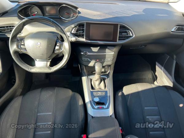 Brūns Peugeot 308 2015 Pērnava, ar dzinēja tilpumu 1.20 L un nobraukumu 222 tūkst. km par 5999 €, foto 10 vietnē AUTOMOTO.COM.LV
