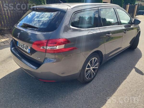 Brown Peugeot 308 2016 in Riga, with an engine capacity of 1.20 L and mileage of 0 thousand km for 6385 €, photo 6 on AUTOMOTO.COM.LV