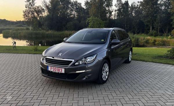 Brown Peugeot 308 2016 in Utena, with an engine capacity of 1.20 L and mileage of 296 thousand km for 3250 €, photo 3 on AUTOMOTO.COM.LV