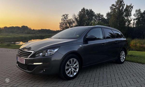 Brown Peugeot 308 2016 in Utena, with an engine capacity of 1.20 L and mileage of 296 thousand km for 3250 €, photo 6 on AUTOMOTO.COM.LV