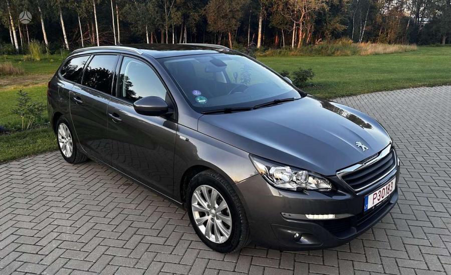 Brown Peugeot 308 2016 in Utena, with an engine capacity of 1.20 L and mileage of 296 thousand km for 3250 €, photo 8 on AUTOMOTO.COM.LV