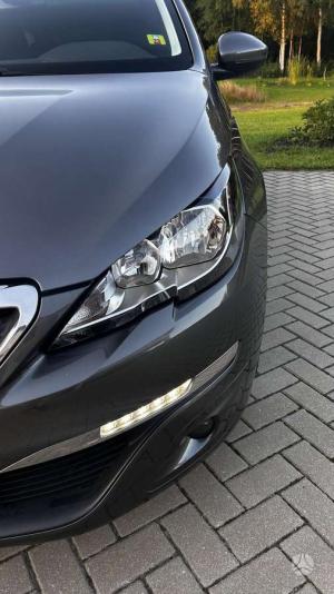 Brown Peugeot 308 2016 in Utena, with an engine capacity of 1.20 L and mileage of 296 thousand km for 3250 €, photo 15 on AUTOMOTO.COM.LV