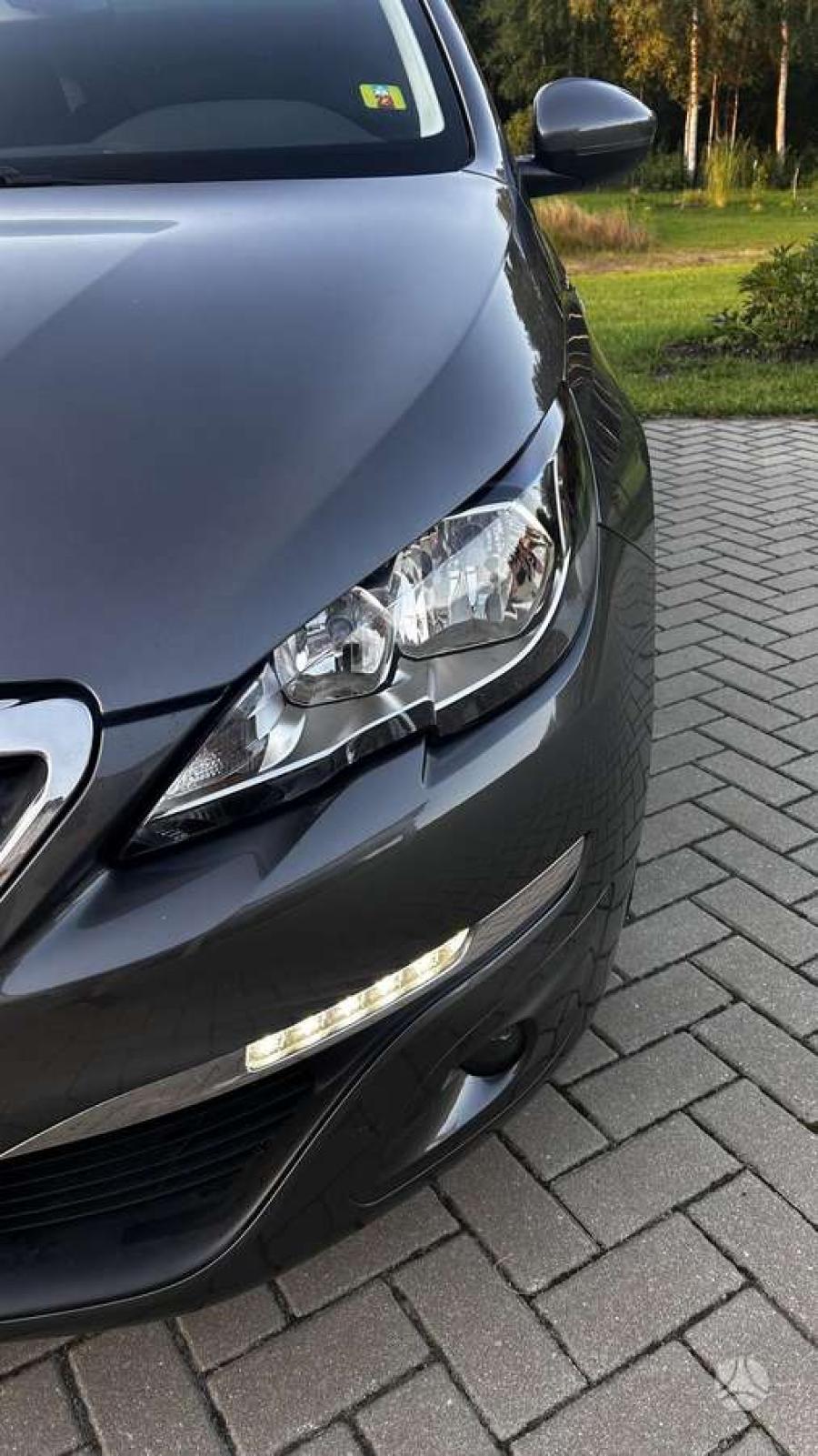 Brown Peugeot 308 2016 in Utena, with an engine capacity of 1.20 L and mileage of 296 thousand km for 3250 €, photo 15 on AUTOMOTO.COM.LV