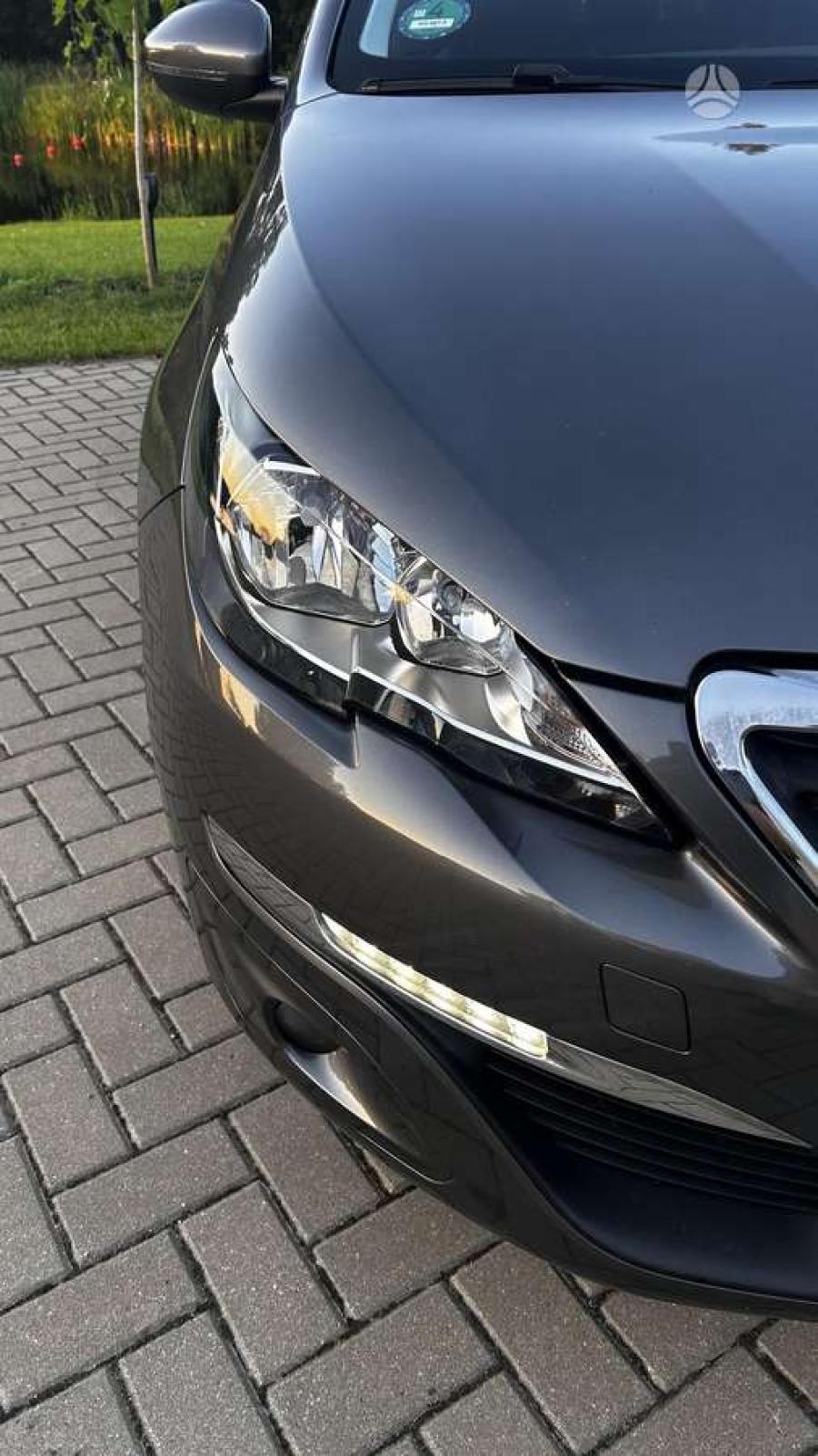 Brown Peugeot 308 2016 in Utena, with an engine capacity of 1.20 L and mileage of 296 thousand km for 3250 €, photo 16 on AUTOMOTO.COM.LV