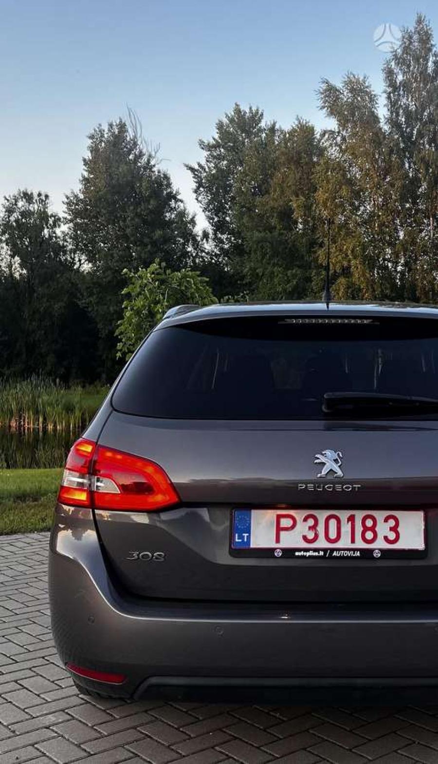 Brown Peugeot 308 2016 in Utena, with an engine capacity of 1.20 L and mileage of 296 thousand km for 3250 €, photo 21 on AUTOMOTO.COM.LV