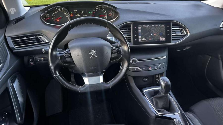 Brown Peugeot 308 2016 in Utena, with an engine capacity of 1.20 L and mileage of 296 thousand km for 3250 €, photo 25 on AUTOMOTO.COM.LV