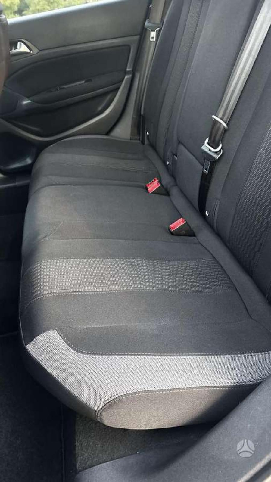 Brown Peugeot 308 2016 in Utena, with an engine capacity of 1.20 L and mileage of 296 thousand km for 3250 €, photo 30 on AUTOMOTO.COM.LV