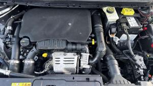 Brown Peugeot 308 2016 in Utena, with an engine capacity of 1.20 L and mileage of 296 thousand km for 3250 €, photo 32 on AUTOMOTO.COM.LV