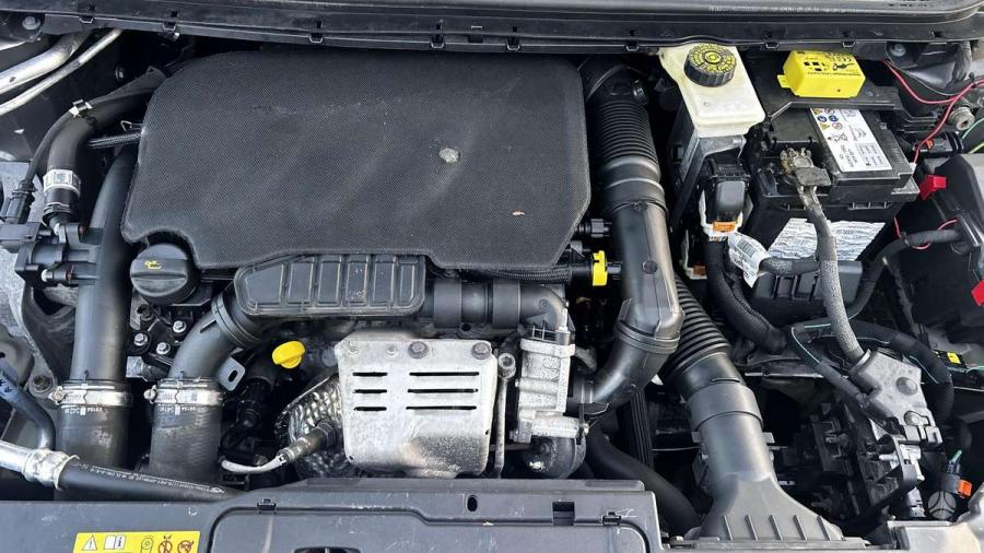 Brown Peugeot 308 2016 in Utena, with an engine capacity of 1.20 L and mileage of 296 thousand km for 3250 €, photo 32 on AUTOMOTO.COM.LV