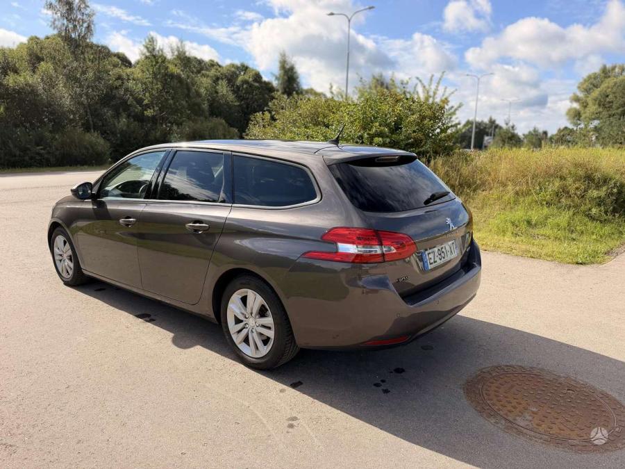 Brūns Peugeot 308 2016 Tauragė, ar dzinēja tilpumu 1.56 L un nobraukumu 381 tūkst. km par 5100 €, foto 5 vietnē AUTOMOTO.COM.LV
