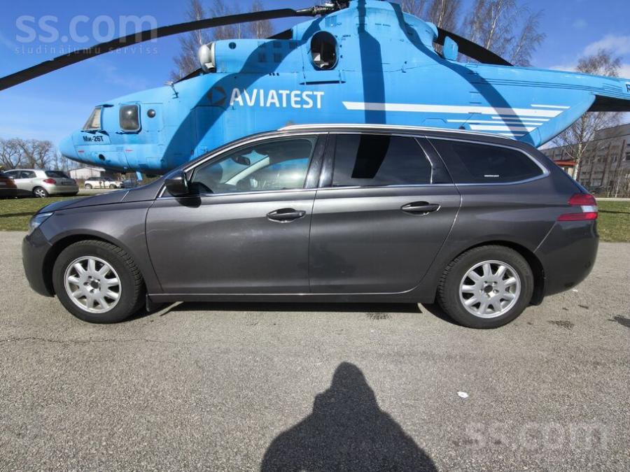 Brown Peugeot 308 2017 in Riga, with an engine capacity of 1.60 L and mileage of 178 thousand km for 6200 €, photo 6 on AUTOMOTO.COM.LV