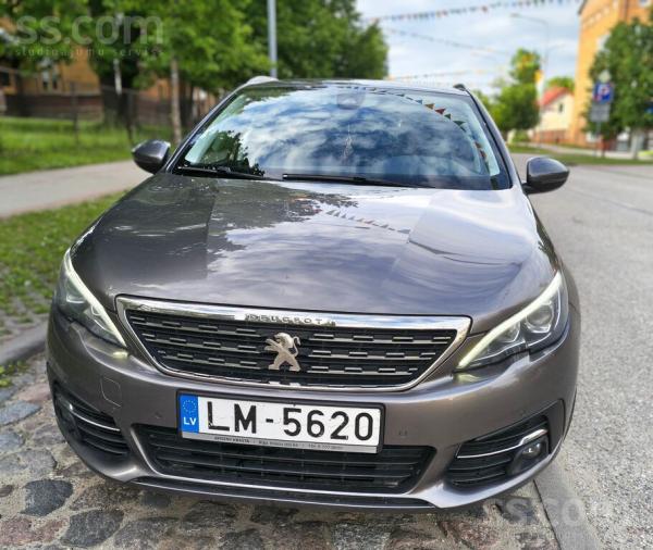 Brown Peugeot 308 2017 in Madona, with an engine capacity of 1.60 L and mileage of 184 thousand km for 6500 €, photo 1 on AUTOMOTO.COM.LV