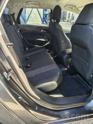 Brown Peugeot 308 2017 in Madona, with an engine capacity of 1.60 L and mileage of 184 thousand km for 6500 €, photo 12 on AUTOMOTO.COM.LV