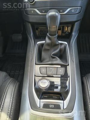 Brown Peugeot 308 2017 in Madona, with an engine capacity of 1.60 L and mileage of 184 thousand km for 6500 €, photo 16 on AUTOMOTO.COM.LV
