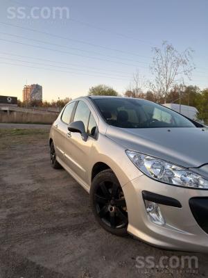 Пежо 308 2007 в Рига, объемом двигателя 1.50 л и пробегом 231 тыс. км за 1350 €, фото 4 на AUTOMOTO.COM.LV
