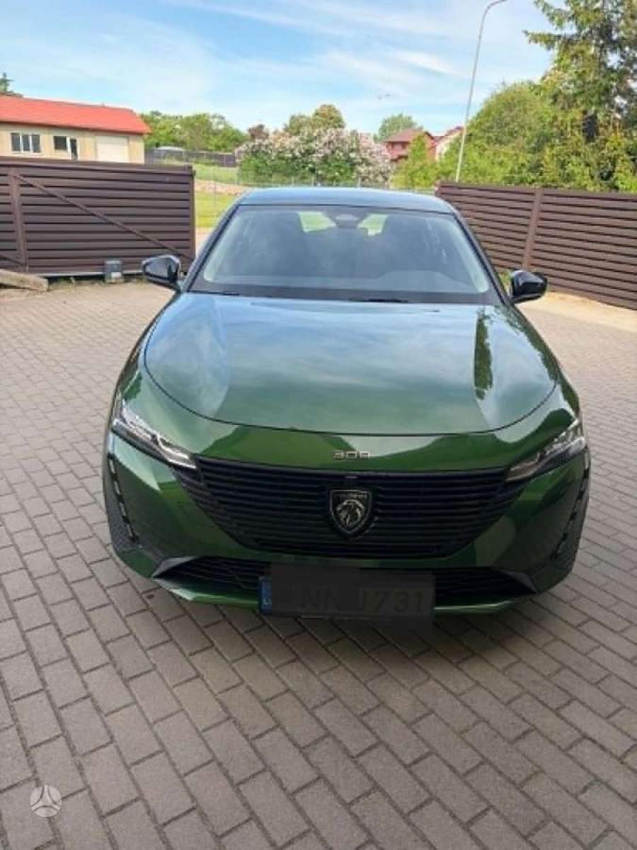 Green Peugeot 308 2022 in Marijampole, with an engine capacity of 1.20 L and mileage of 72 thousand km for 13499 €, photo 11 on AUTOMOTO.COM.LV