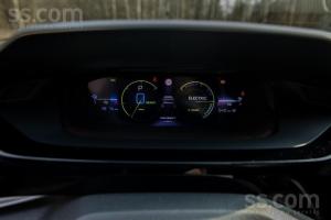 Zaļš Peugeot 308 2023 Rīga, ar dzinēja tilpumu 1.60 L un nobraukumu 47 tūkst. km par 24500 €, foto 8 vietnē AUTOMOTO.COM.LV