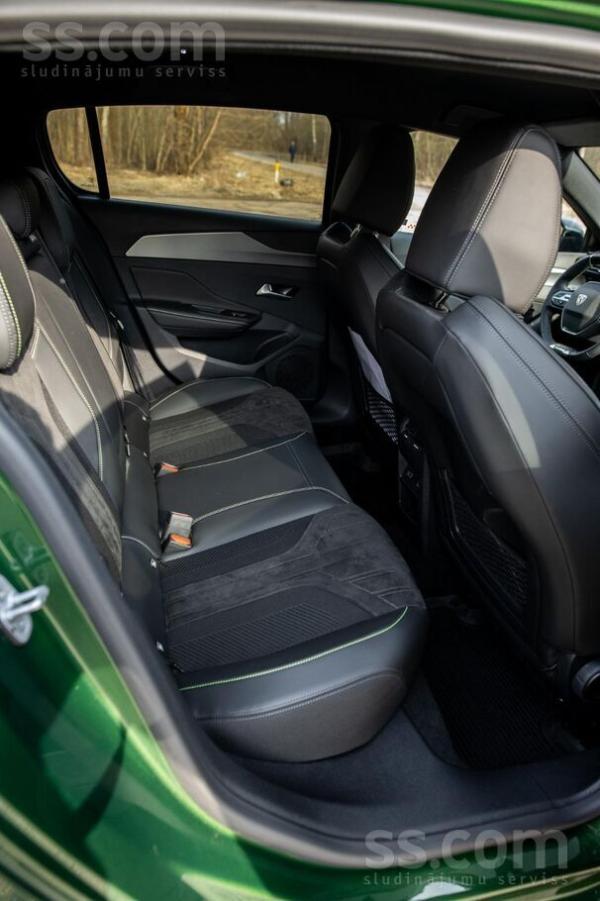 Green Peugeot 308 2023 in Riga, with an engine capacity of 1.60 L and mileage of 47 thousand km for 24500 €, photo 10 on AUTOMOTO.COM.LV