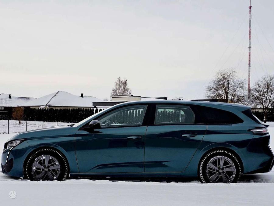 Green Peugeot 308 2022 in Taurage, with an engine capacity of 1.50 L and mileage of 199 thousand km for 12400 €, photo 4 on AUTOMOTO.COM.LV