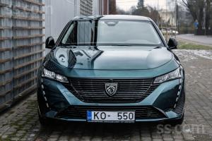 Зеленый Пежо 308 2022 в Рига, объемом двигателя 1.20 л и пробегом 0 тыс. км за 11500 €, фото  на AUTOMOTO.COM.LV