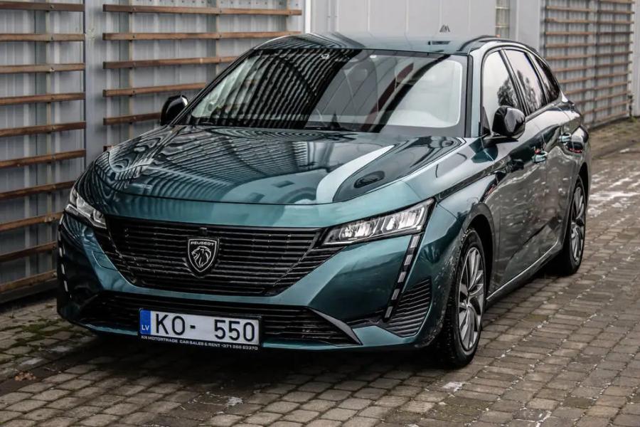 Зеленый Пежо 308 2022 в Рига, объемом двигателя 1.20 л и пробегом 180 тыс. км за 11200 €, фото 3 на AUTOMOTO.COM.LV